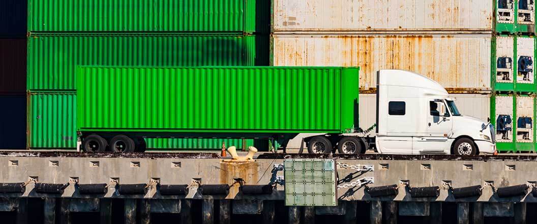 What is Transloading? A Guide From Logistics Experts