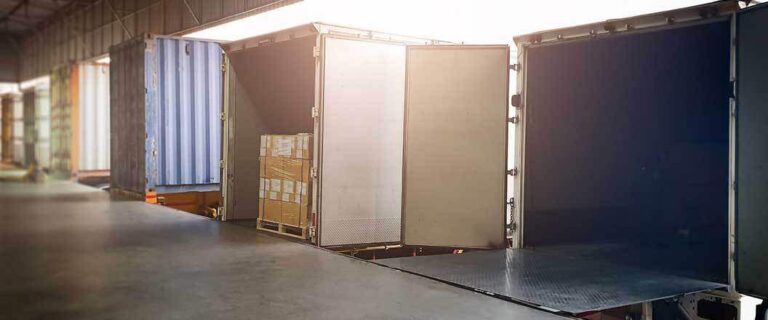 Transloading vs Cross Docking: What's the Difference?